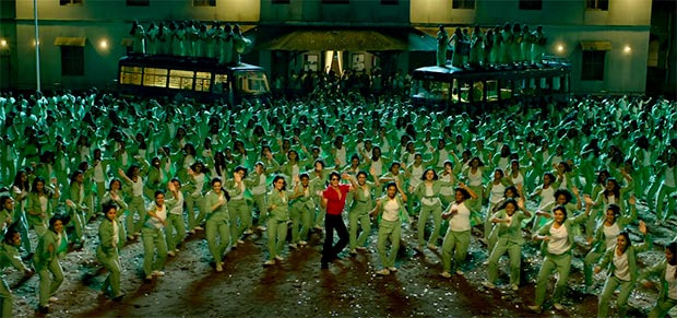 Jawan Shah Rukh Khan Dances With Sanya Malhotra Priyamani And 1000