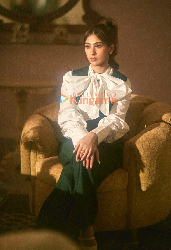 Pashmina Roshan Photos, Images, HD Wallpapers, Pashmina Roshan HD ...