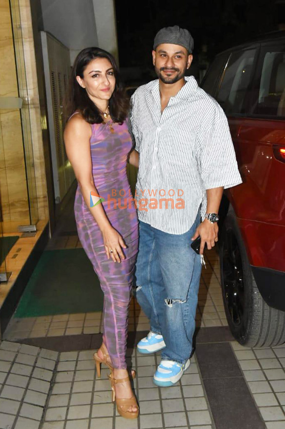 Photos Soha Ali Khan and Kunal Kemmu snapped in Bandra (1) | Soha Ali Khan, Kunal Kemmu Images ...