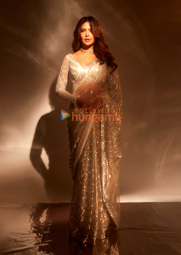 Esha Gupta Photos, Images, HD Wallpapers, Esha Gupta HD Images, Photos ...