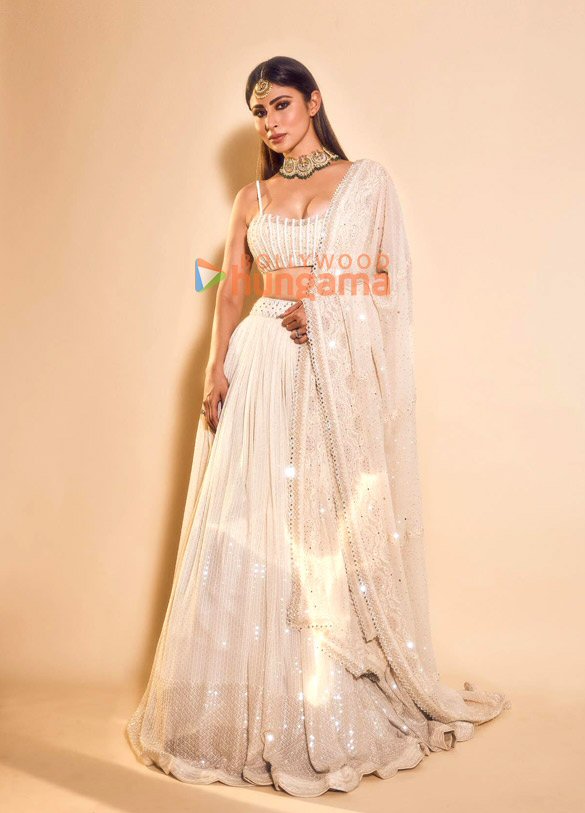 Mouni Roy Photos, Images, HD Wallpapers, Mouni Roy HD Images, Photos ...