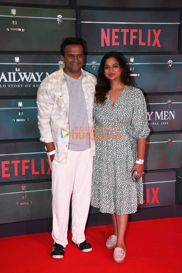 Photos Celebs grace the premiere of The Railway Men (14) | Siddharth ...