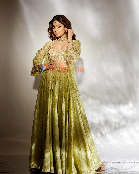 Shamita Shetty Photos, Images, HD Wallpapers, Shamita Shetty HD Images ...