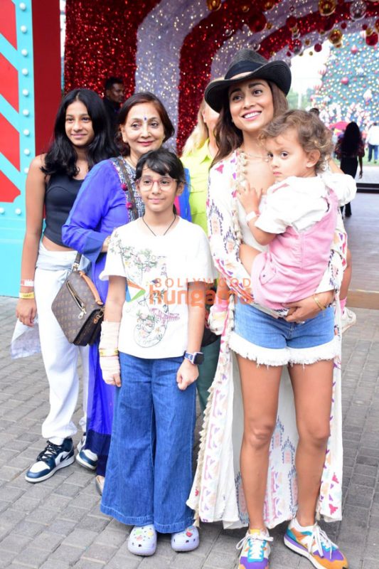 Photos: Shriya Saran, Fardeen Khan and others attend Hamley Wonder Land ...