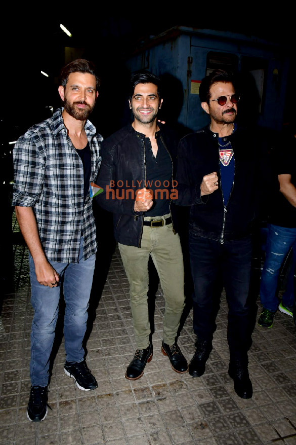 Photos Fighter stars Hrithik Roshan, Anil Kapoor, and Akshay Oberoi ...