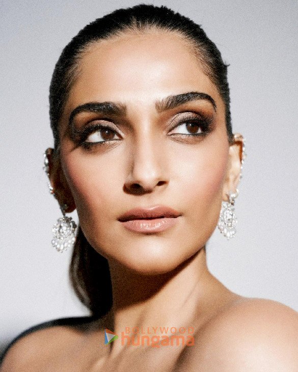 Sonam Kapoor Ahuja Photos, Images, HD Wallpapers, Sonam Kapoor Ahuja HD ...