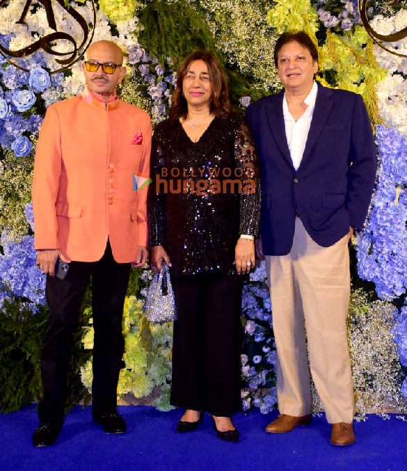 Photos Producer Anand Pandit and family snapped with daughter ...