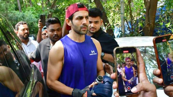 Paps appreciate Kartik Aaryan's 'Chandu Champion' poster as he gets ...