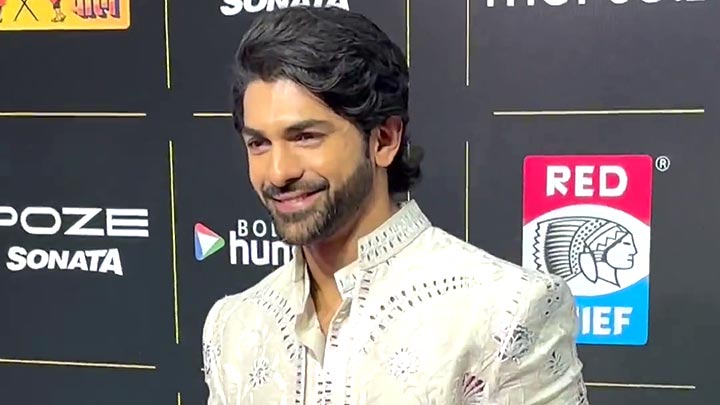 Taha Shah looks regal as he greets paps at the BH Style Icon 2024 ...