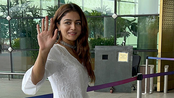 So beautiful! Wamiqa Gabbi is here to steal our hearts with her smile ...