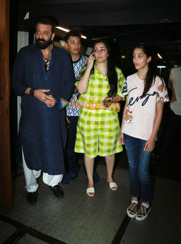 Photos Sanjay Dutt snapped with family in Bandra (2) | Sanjay Dutt ...