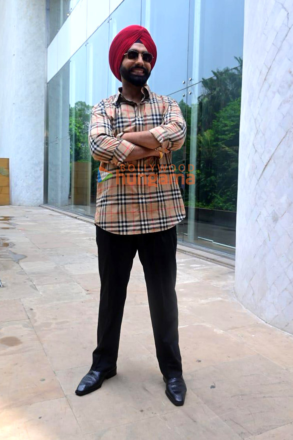 Photos Vicky Kaushal, Tripti Dimri and Ammy Virk snapped promoting ... Photos Vicky Kaushal, Tripti Dimri and Ammy Virk snapped promoting ...