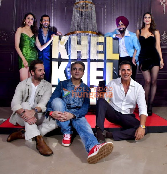 Photos Akshay Kumar, Vaani Kapoor, Ammy Virk, Fardeen Khan and others ...