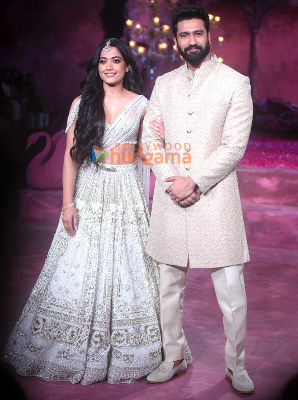 Photos: Vicky Kaushal and Rashmika Mandanna walk the ramp for Falguni ...
