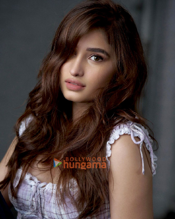 Rasha Thadani Photos, Images, HD Wallpapers, Rasha Thadani HD Images ...