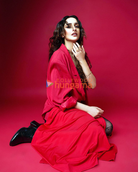 Sadia Khateeb Photos, Images, HD Wallpapers, Sadia Khateeb HD Images ...