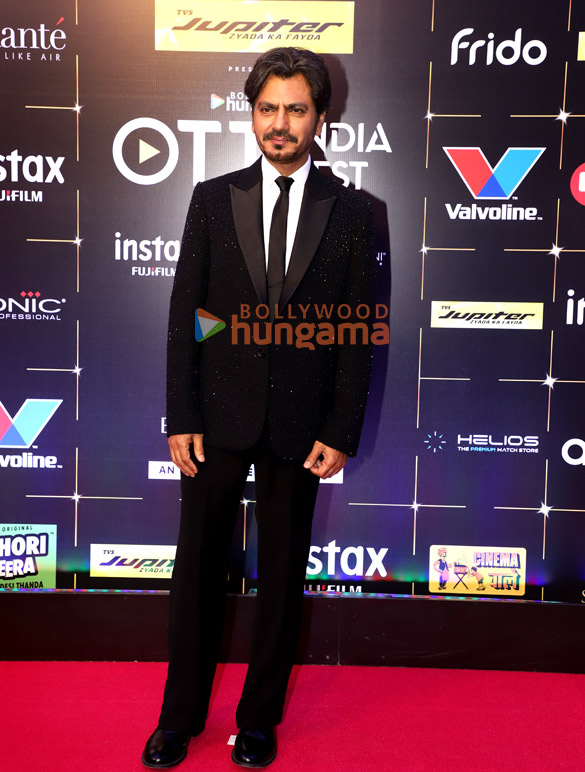 Photos Kartik Aaryan, Tiger Shroff, Sonakshi Sinha, Sophie Choudry, Raveena Tandon and others ...