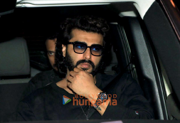 Photos Arjun Kapoor, Malaika Arora and others snapped at Karisma Kapoor’s house (4) | Arjun ...