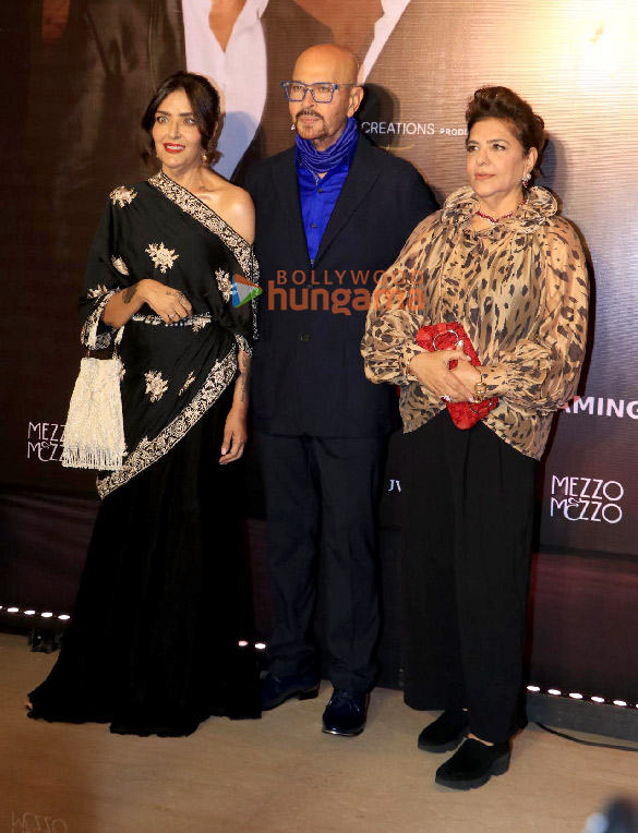 Photos Rakesh Roshan, Hrithik Roshan, Neetu Singh, Ayesha Jhulka ...