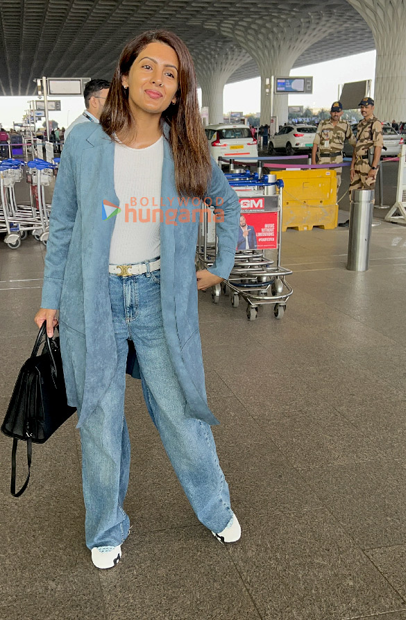 Photos Varun Dhawan, Malaika Arora, Geeta Basra and others snapped at ...