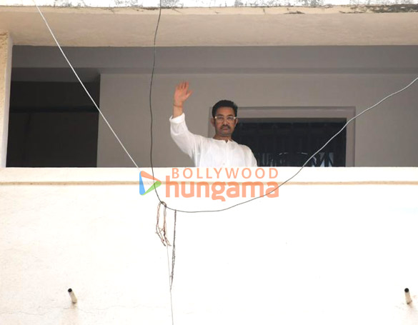 Photos: Aamir Khan snapped outside Bandra residence | Parties & Events ...