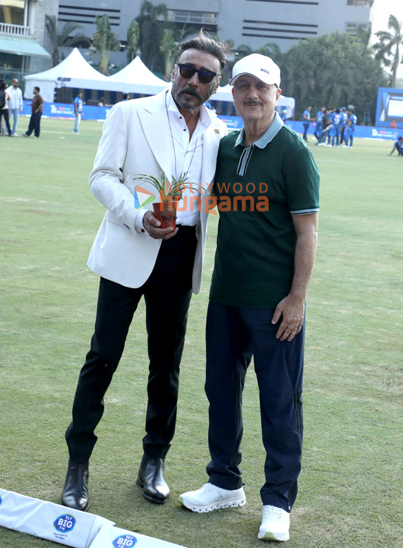 Photos Sonu Sood, Arjun Kapoor, Arjun Rampal and others attend Abhineta XI vs Neta XI cricket ...
