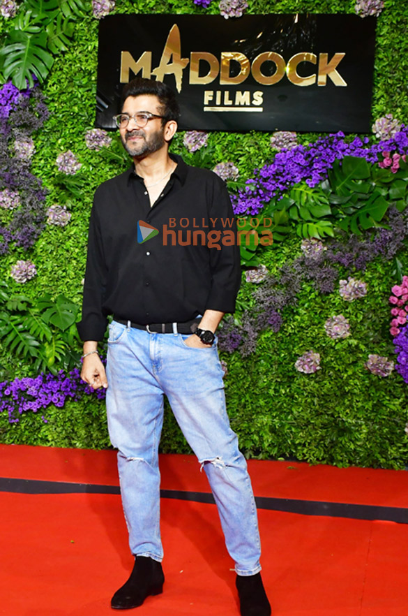 Photos Shraddha Kapoor, Vicky Kaushal, Kriti Sanon, Tiger Shroff and others attend the grand ...