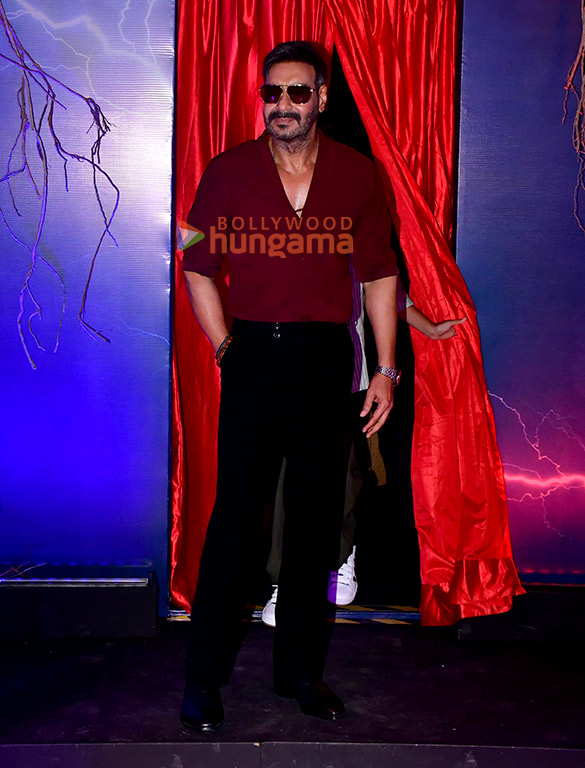 Photos Ajay Devgn, Kajol, Kumar Mangat Pathak and others grace the ...