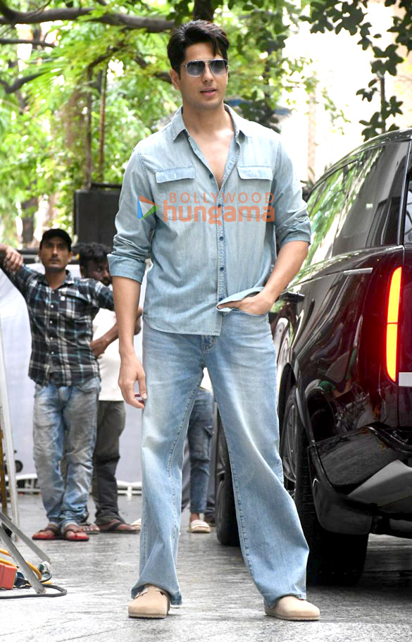 Photos Sidharth Malhotra snapped outside Maddock Films’ office in ...