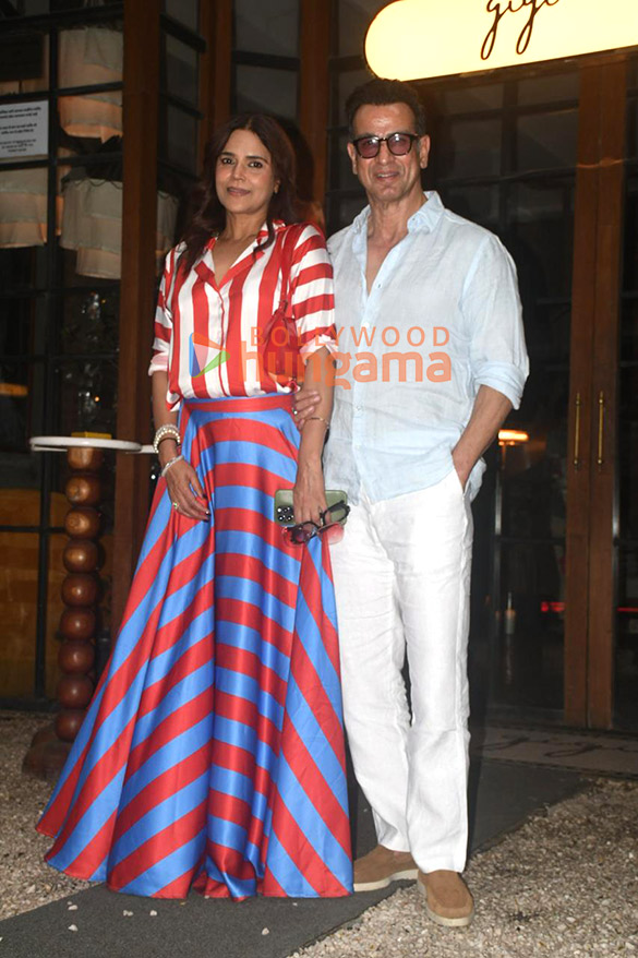 Photos Ronit Roy with wife spotted outside restaurant in Bandra (6 ...