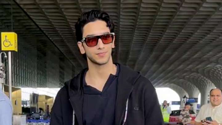 Our chocolate boy Vedang Raina at the airport - Bollywood Hungama