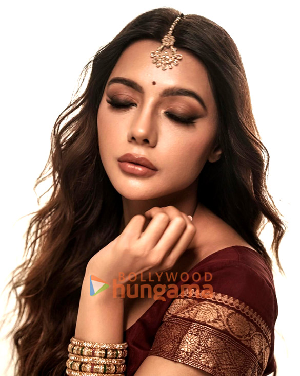 Ruhi Singh Photos, Images, HD Wallpapers, Ruhi Singh HD Images, Photos ...