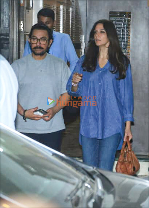 Photos: Aamir Khan and Gauri Spratt snapped in Bandra | Parties ...