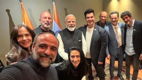Selfie | Latest Bollywood News | Top News of Bollywood - Bollywood Hungama