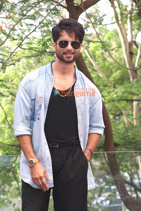 Photos Shahid Kapoor, Kriti Sanon and Rashmika Mandanna snapped ...